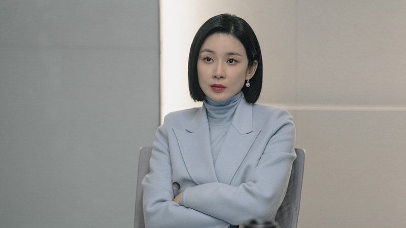 Lee Bo Young Hide K Drama Trailer Teases Lee Bo Young's Search For Her