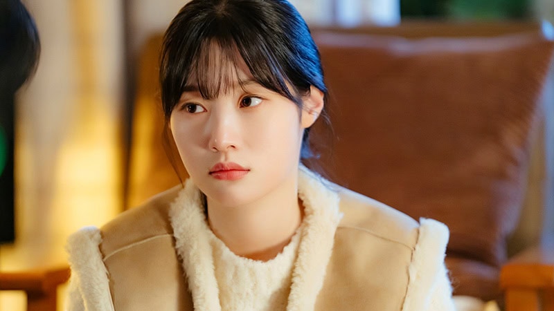 'The Glory' Episodes 1-8 Fashion: Im Ji-Yeon As Park Yeon-Jin | InkiStyle